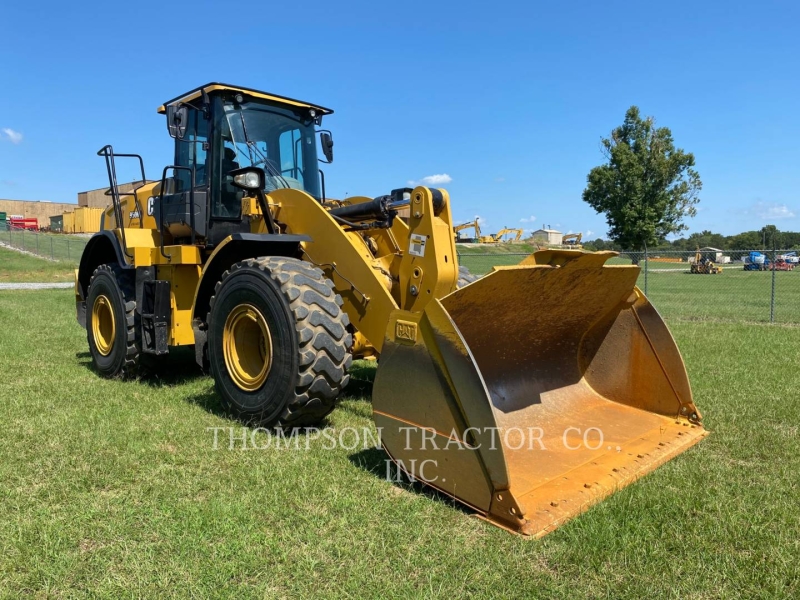 Wheel Loaders and Integrated Toolcarriers | Thompson Tractor